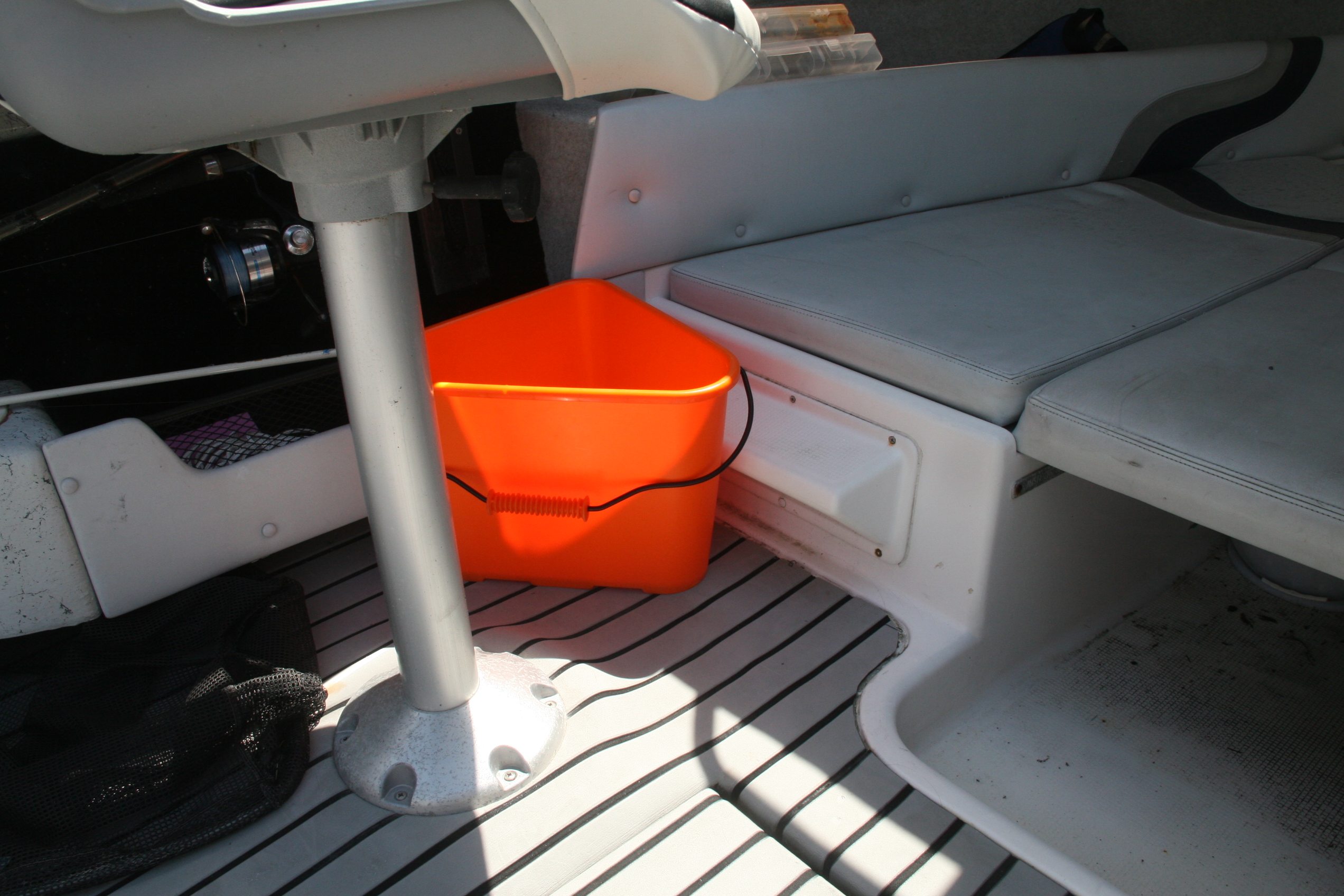 Trican Bucket - Triangle Buckets - Plastics Australia